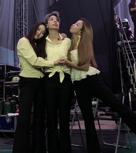 f(x) SM TOWN 東京で見せた久しぶりのステージに日本ファンも歓喜 - DANMEE ダンミ