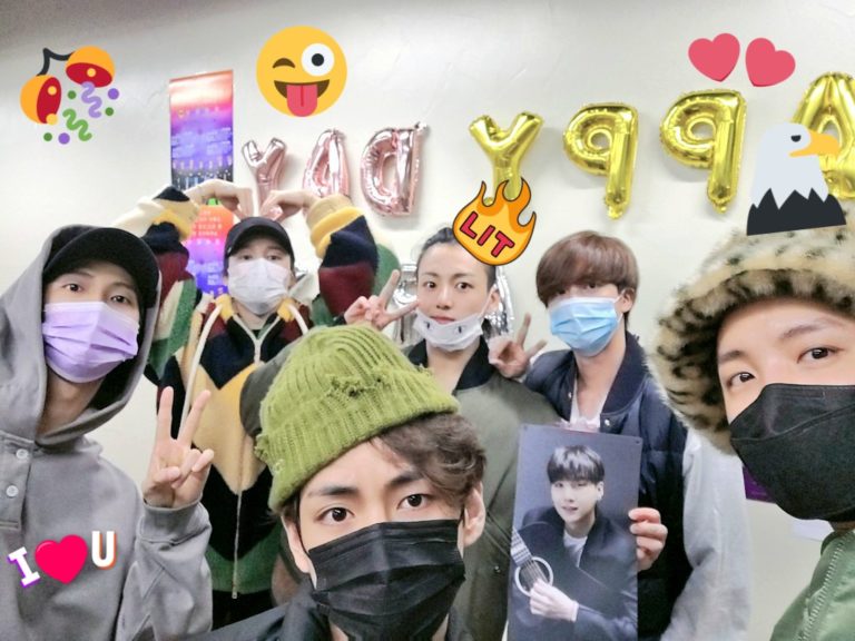 BTS(防弾少年団) Twitter更新‥「愛してます ARMY」 - DANMEE ダンミ