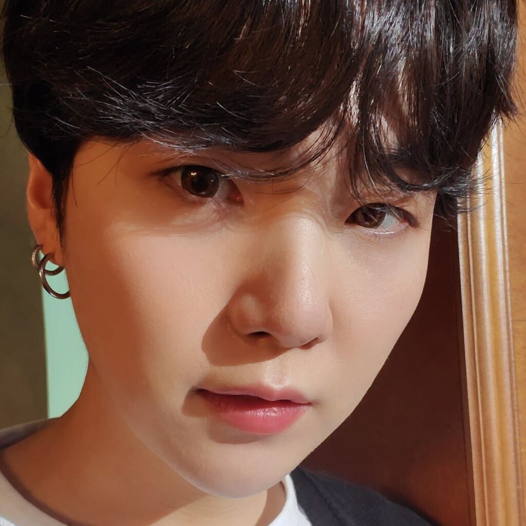 SUGA (BTS) 最新ニュース ＆ プロフィール - 2ページ目 (4ページ中) - K-POPアイドルの情報ならDANMEE ダンミ