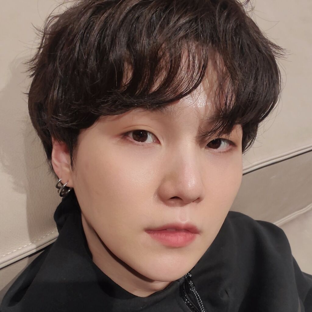 SUGA (BTS) プロフィール ＆ 最新ニュース情報 - BTSニュースならDANMEE ダンミ