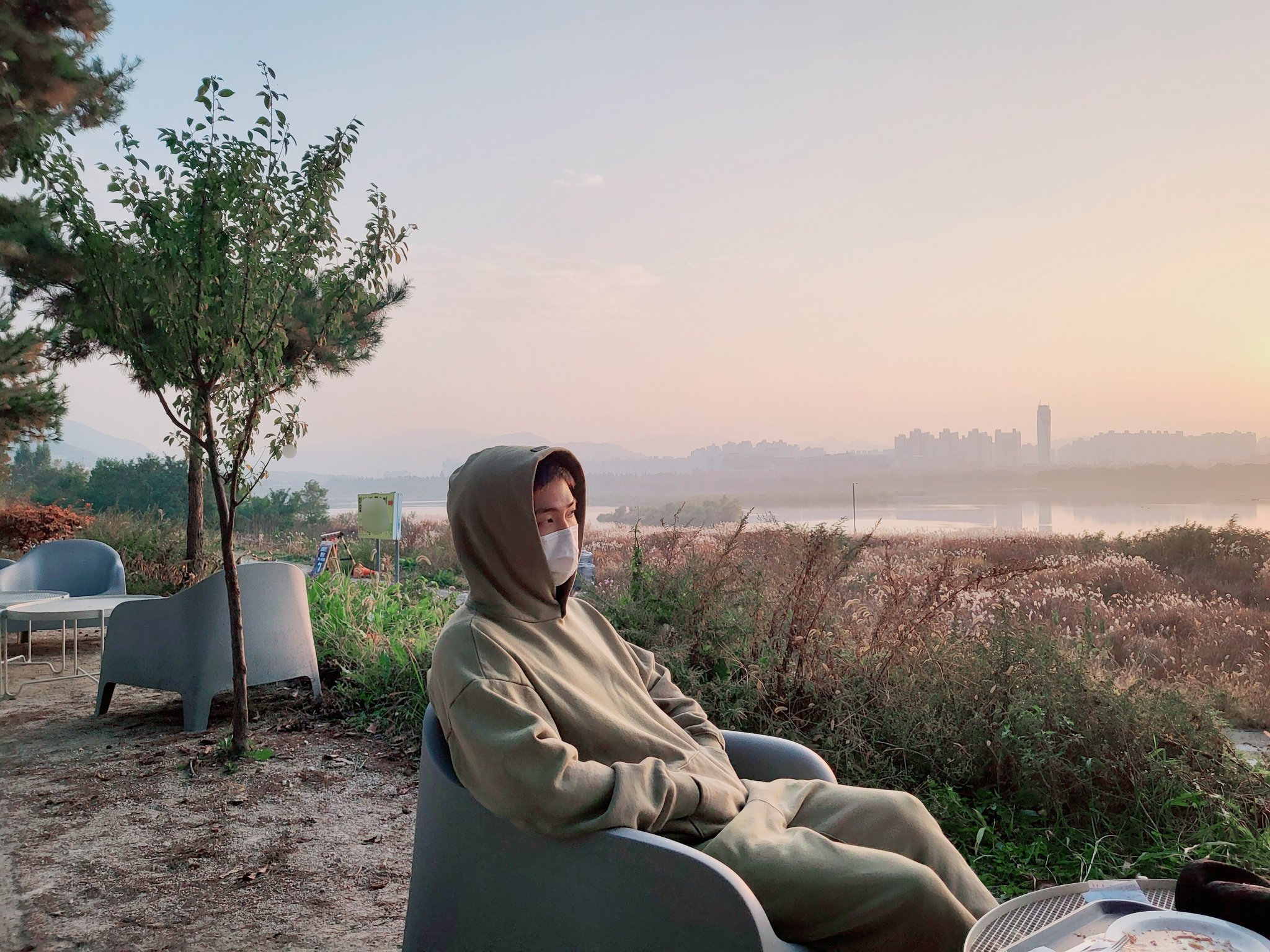 BTS RM Twitter更新「秋さん、行かないでください」 - DANMEE ダンミ