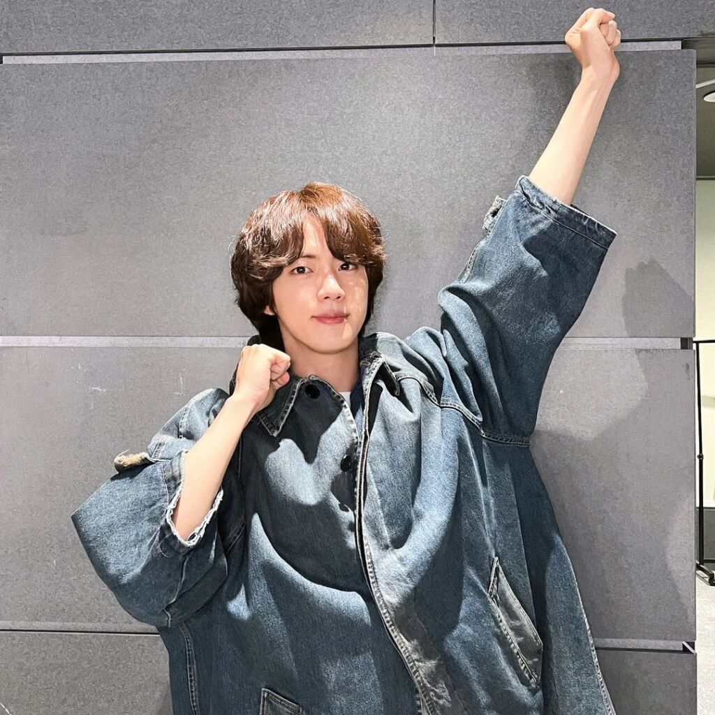 BTS ジン チームを支える「ベストオブ長男」アンケートで1位を獲得！ - DANMEE ダンミ
