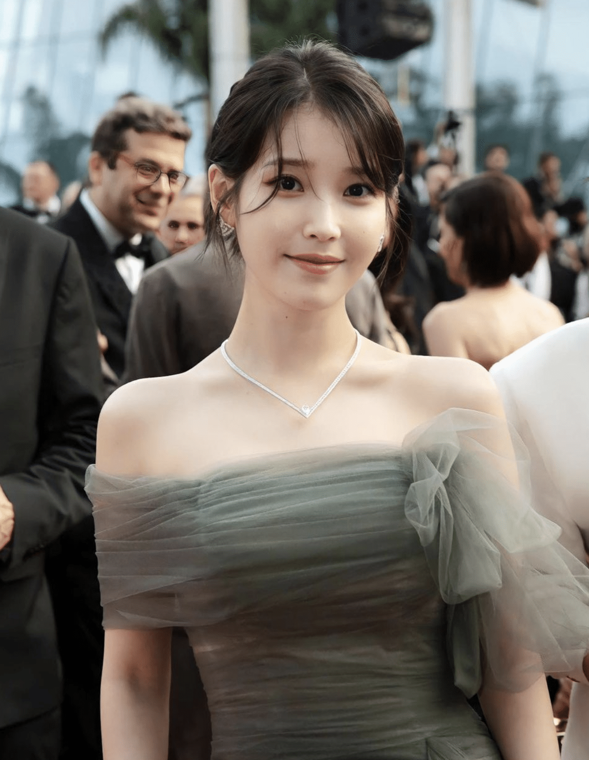 IUが官能小説に登場？韓国政治家が過去に書き下ろした小説の内容とは - DANMEE ダンミ