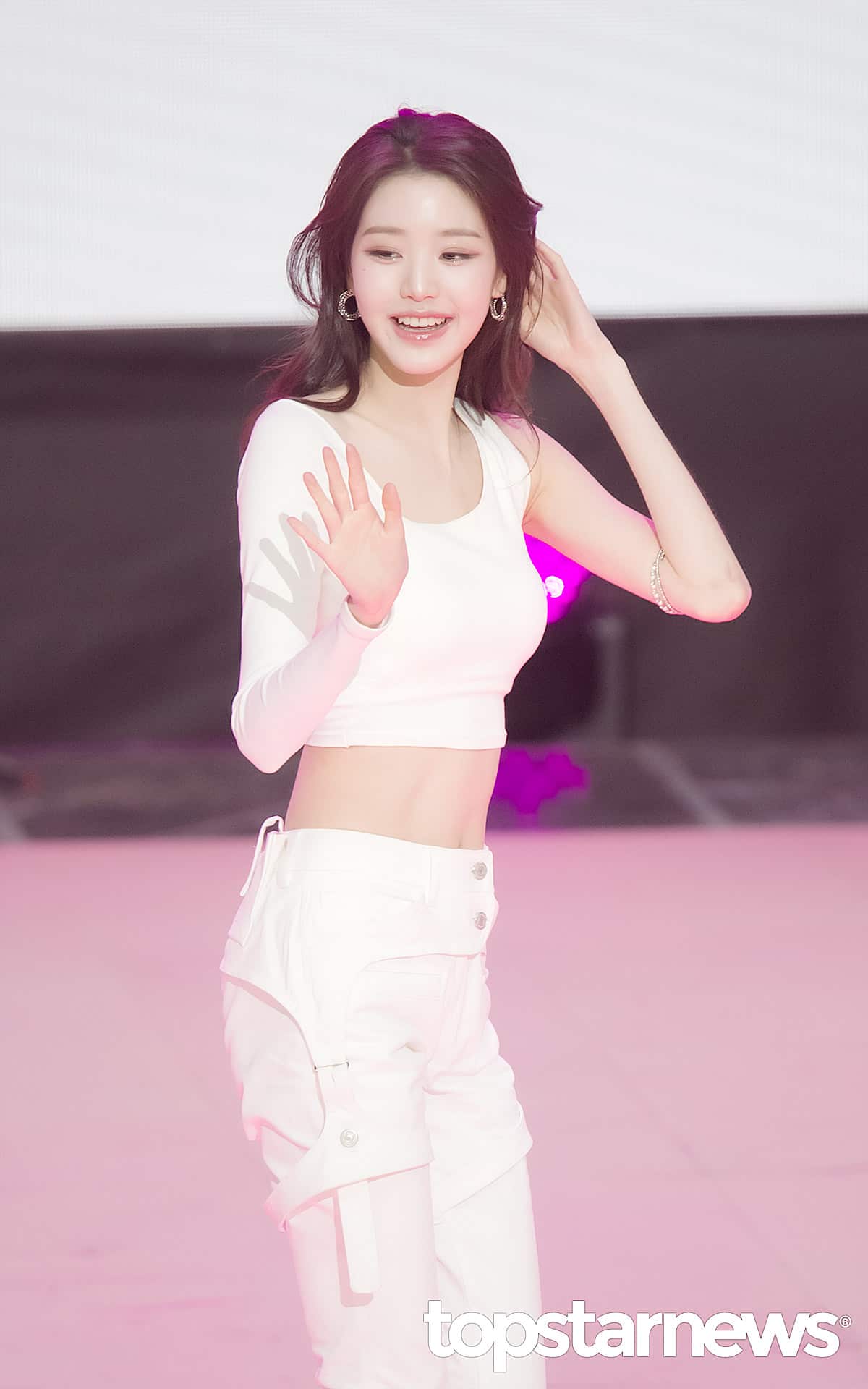 IVE チャン・ウォニョン「THE SHOW」生放送に出演！(PHOTO 4枚) - DANMEE ダンミ