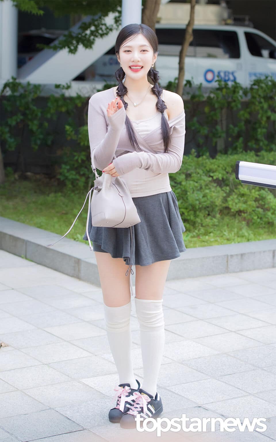 Red Velvet ジョイ、SBSバラエティ「TV動物農場」の収録に参加！(PHOTO6枚) - DANMEE ダンミ