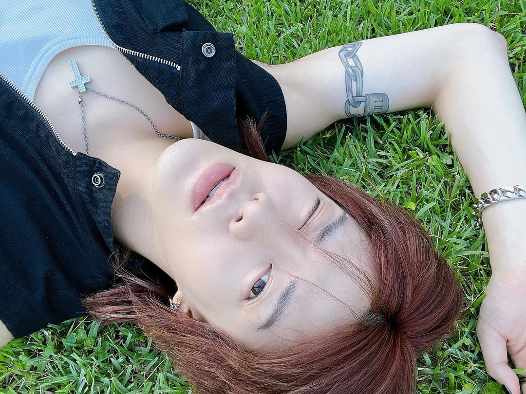 ‘マイウェイ’を貫く！NCT ユウタをつくるファッション&ヘアメイク 4選 - DANMEE ダンミ