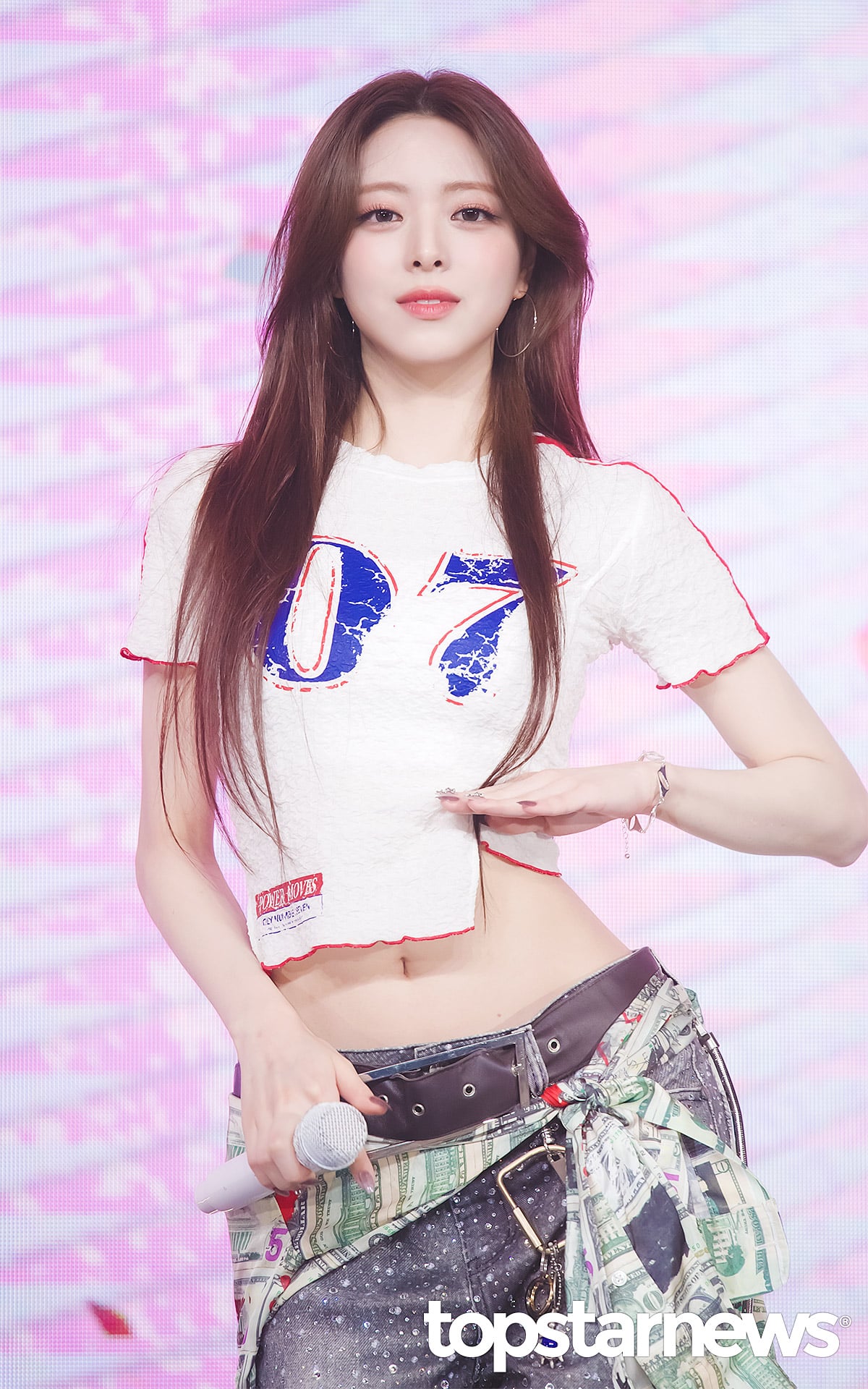 ITZY、9thミニアルバム「GOLD」のカムバック記者懇談会に出席！(PHOTO12枚) - DANMEE ダンミ