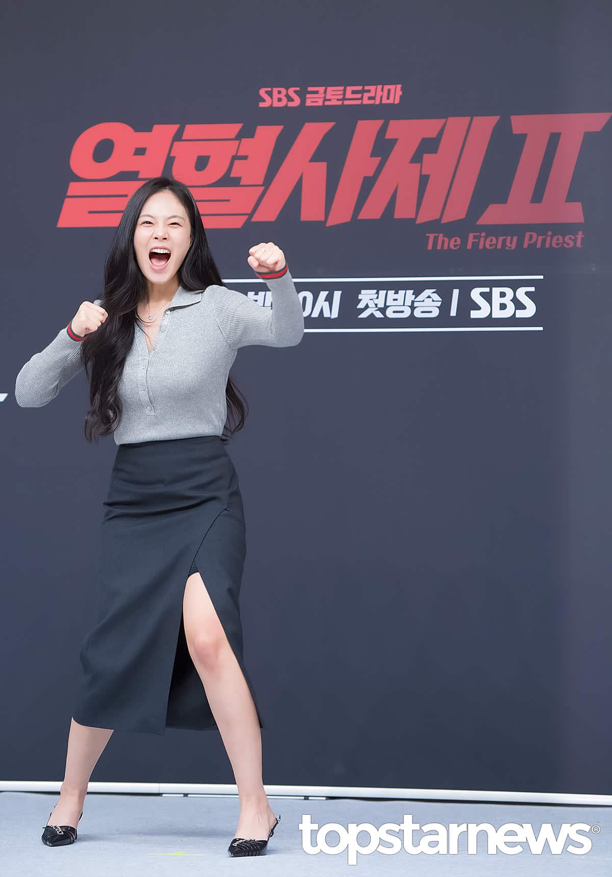 キム・ナムギル、SBS新ドラマ「熱血司祭2」の制作発表会に出席！(PHOTO23枚) - DANMEE ダンミ