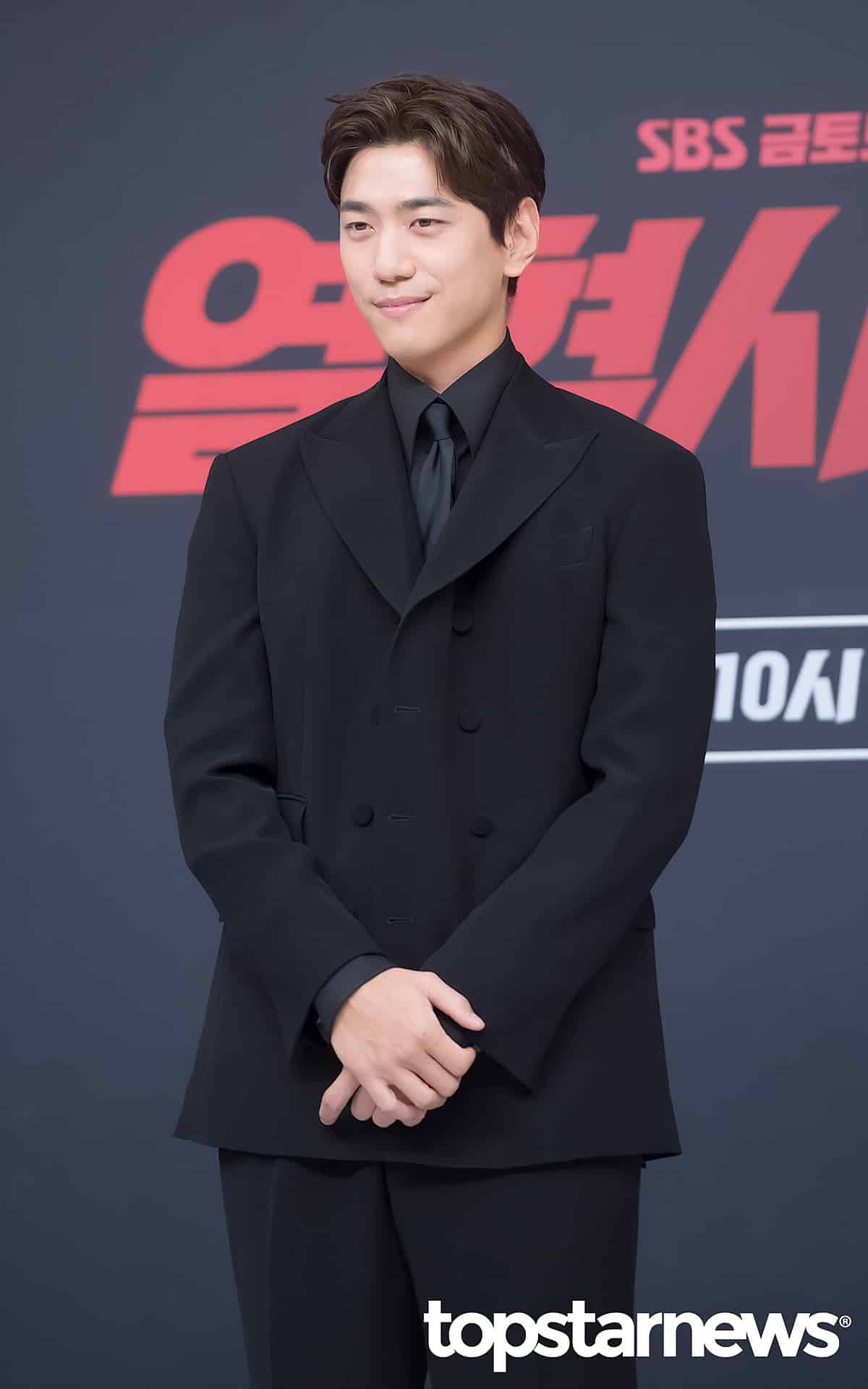 キム・ナムギル、SBS新ドラマ「熱血司祭2」の制作発表会に出席！(PHOTO23枚) - DANMEE ダンミ