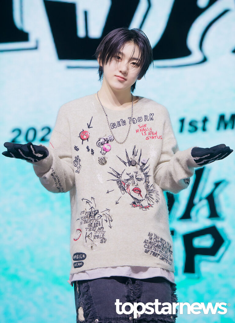 "JYP新人ボーイズグループ" KickFlip、1stミニアルバム「Flip it, Kick it!」デビューショーケースに出席！(PHOTO16枚) - DANMEE ダンミ