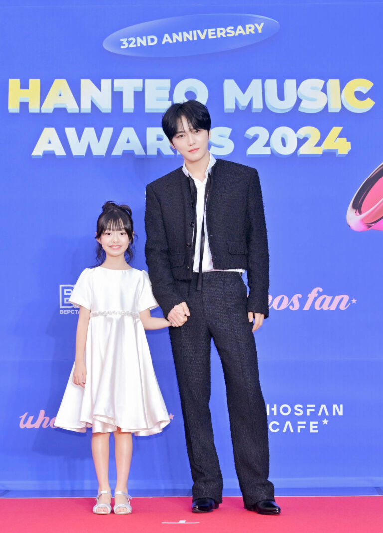 ジェジュン & KARA ニコル & (G)I-DLE ミンニ、K-POP授賞式「Hanteo Music Awards 2024」のレッドカーペットに登場！(PHOTO5枚 ...