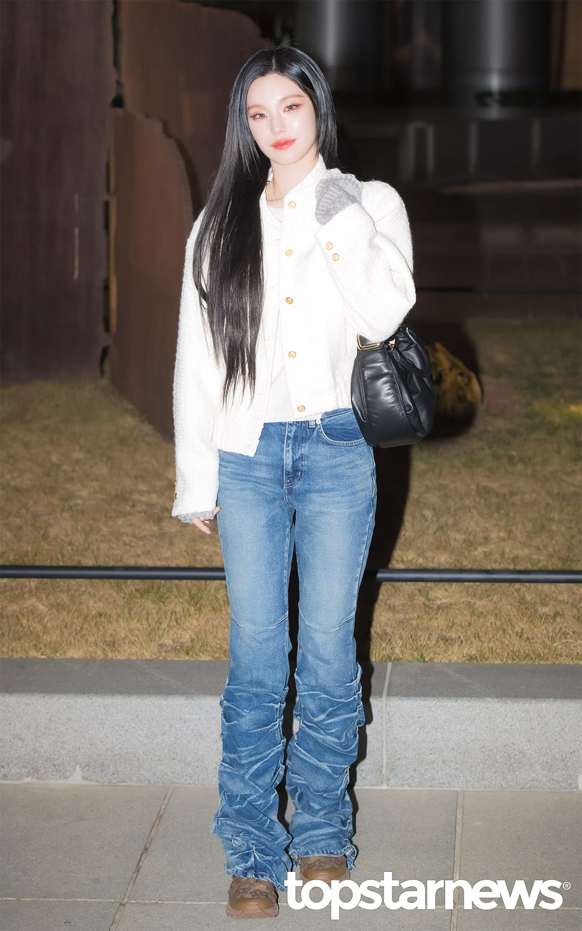 ITZY イェジ、SBSパワーFM「ウェンディのヤングストリート」の収録に参加！(PHOTO5枚) - DANMEE ダンミ