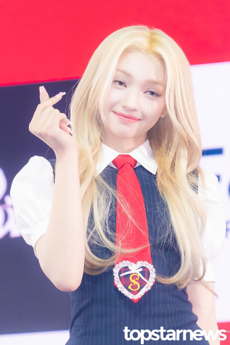 UNIS、2ndミニアルバム「SWICY」のショーケースに出席！(PHOTO28枚) - DANMEE ダンミ