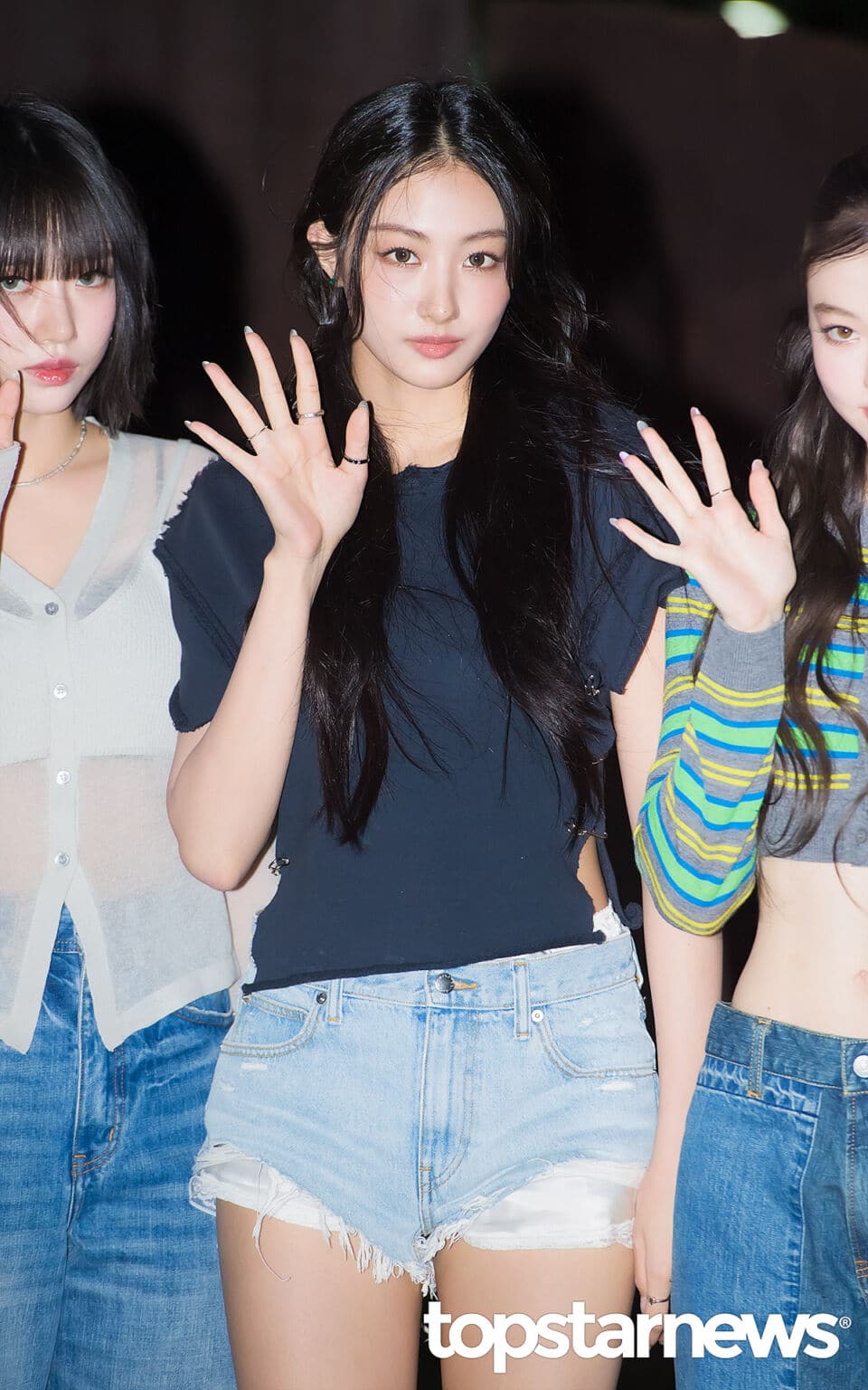 MEOVV、SBSパワーFM「パク・ソヒョンのラブゲーム」の収録に参加！(PHOTO7枚) - DANMEE ダンミ