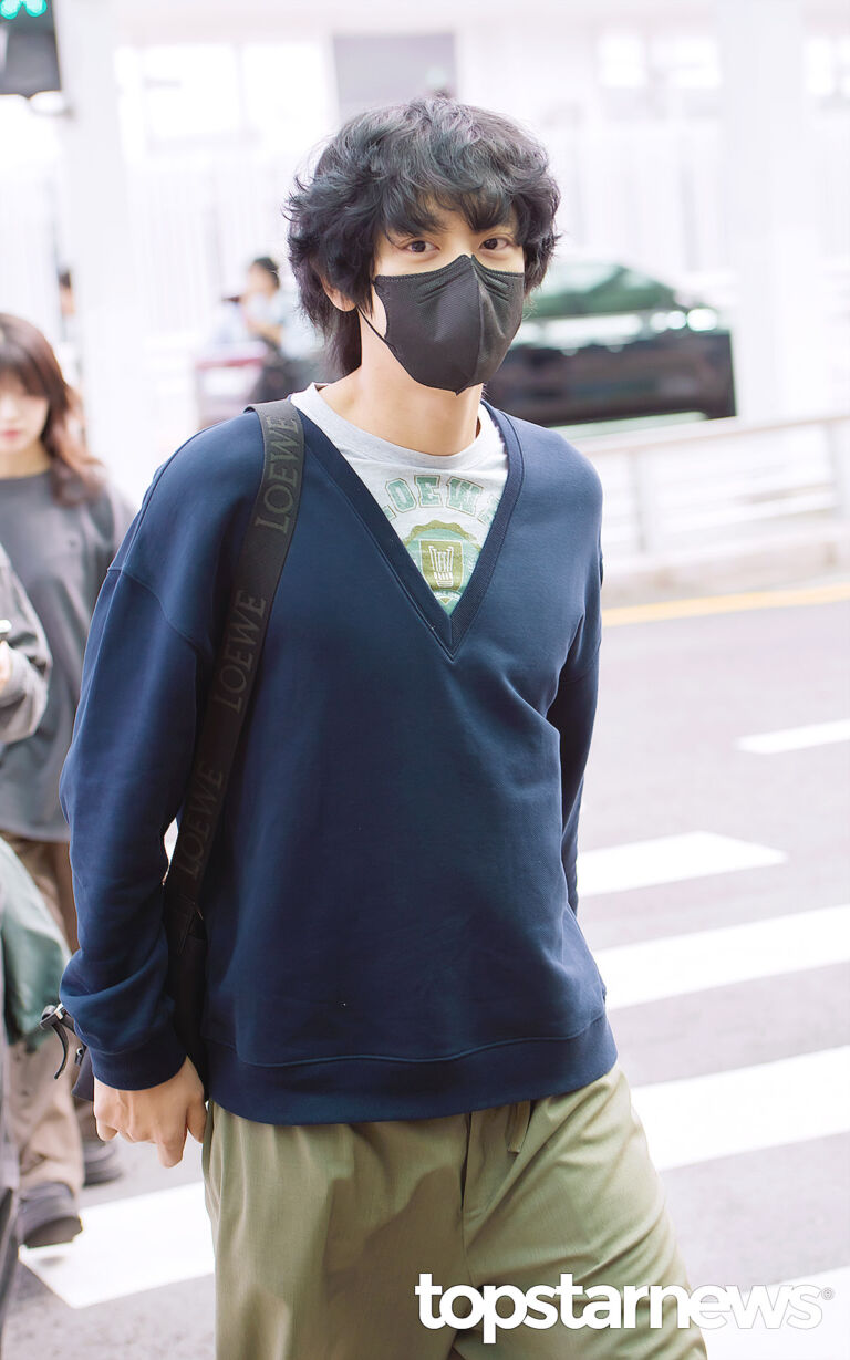 EXO スホ & チャンヨル「SMTOWN LIVE 2025 in LONDON」のためロンドンへ出国！(PHOTO2枚) - DANMEE ダンミ