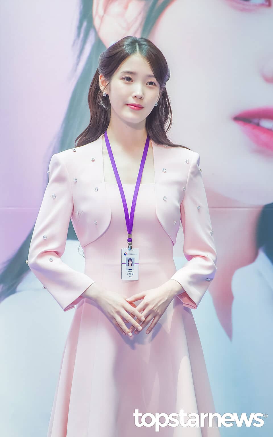 IU、仁川空港の税関広報大使 就任式に出席！(PHOTO6枚) - DANMEE ダンミ