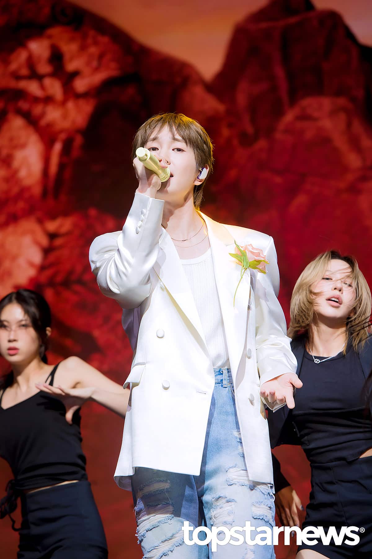 SHINee オンユ、2ndフルアルバム「PERCENT」のカムバックショーケースに出席！(PHOTO11枚) - DANMEE ダンミ