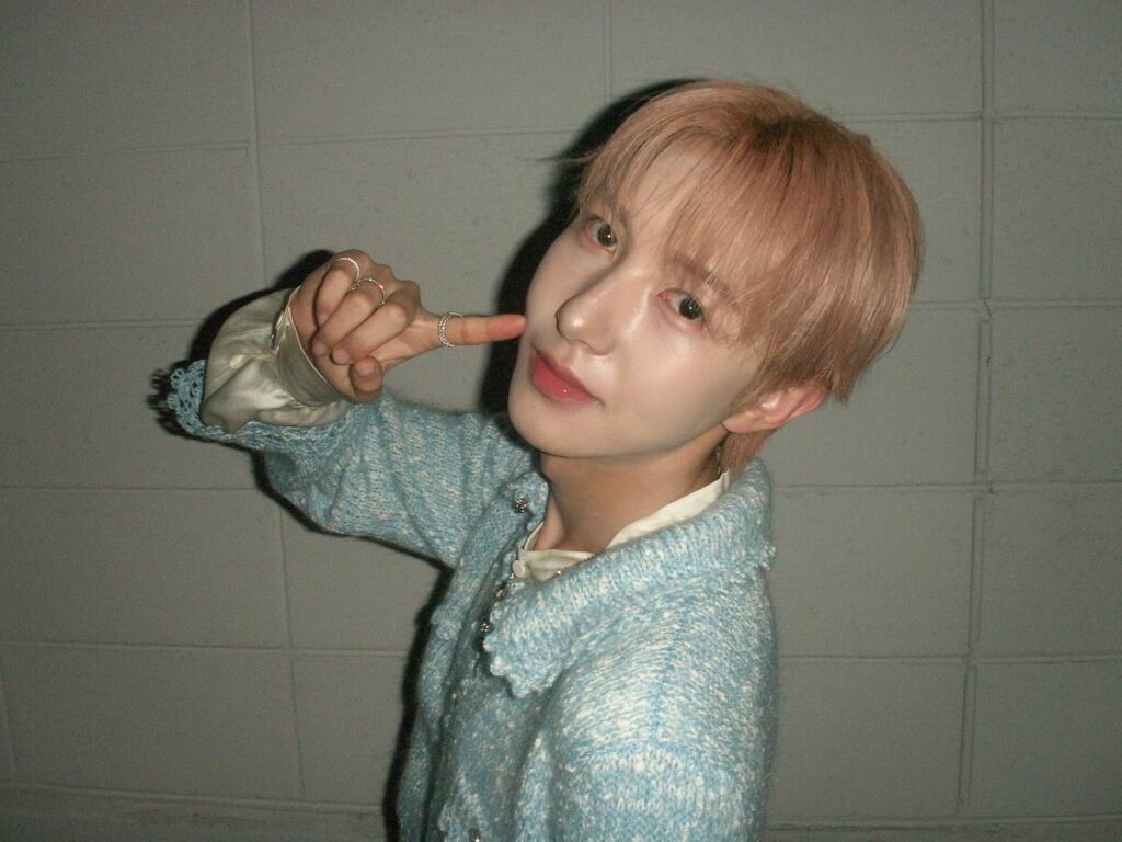 NCT ロンジュン、新ビジュアル公開･･柔らかな眼差しにファン心酔 - DANMEE ダンミ